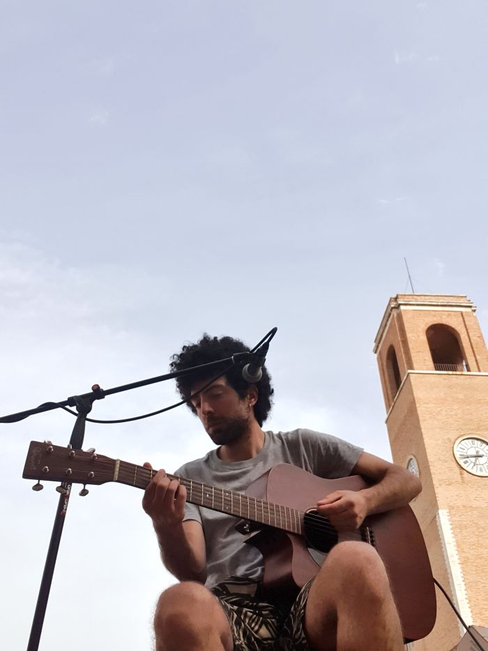 Sgrò, continua il "Manchi Solo tour"