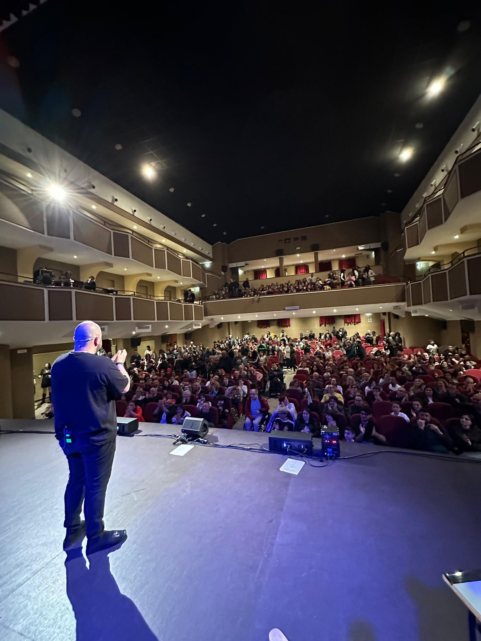 Tour teatrale "Imbarazziamoci" di Giuseppe Ninno